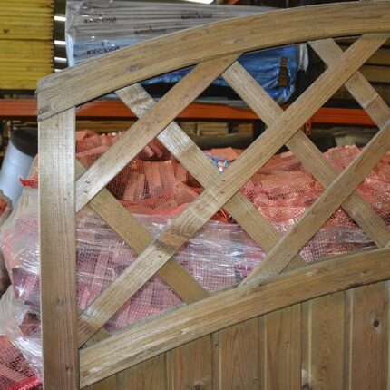 Panel de madera con arco de 180x180 cm para cerramiento de jardin