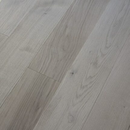 Tarima de roble blanco americano macizo de 11,5 cm de ancho